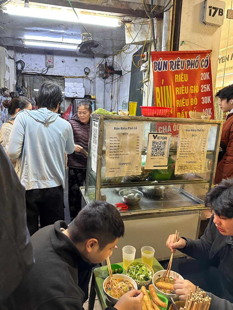 What to eat in Hanoi: Street food recs for a taste of delicious Vietnam ...