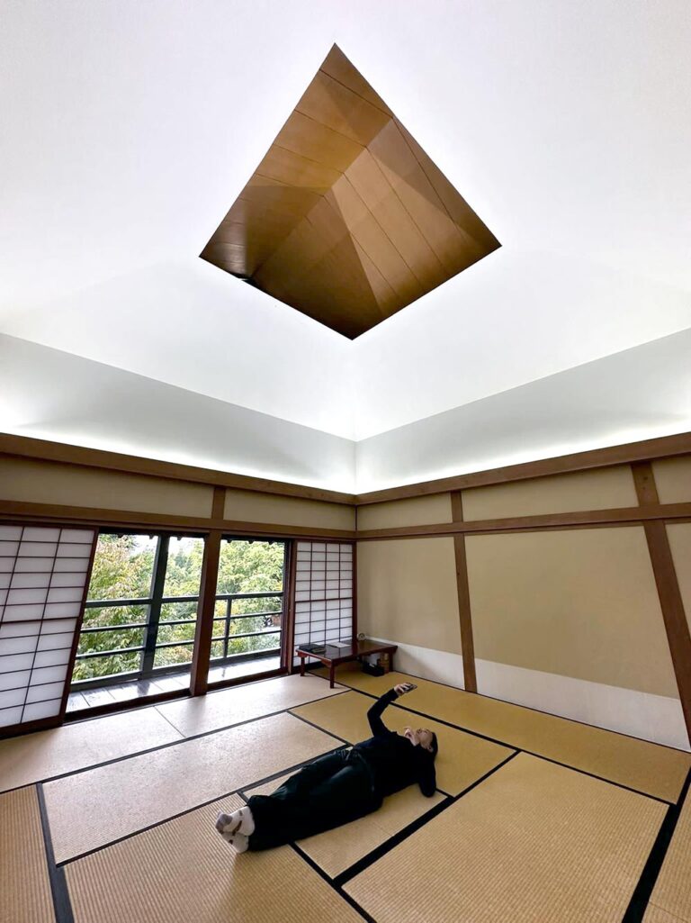 James Turrell House of Light 光の館 - Sleeping in an artwork at Echigo ...